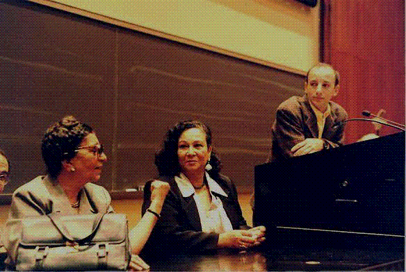 WMB1.52.1 - The Women and Memory Forum
